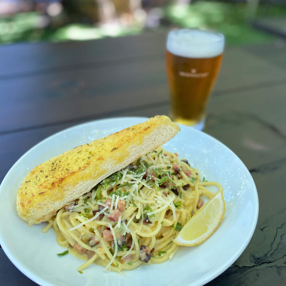 Mount Kembla Village Hotel Diner - MKVH